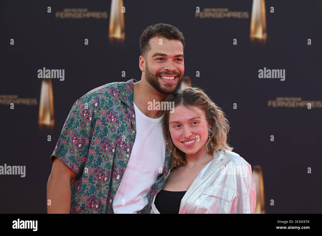 Podcaster Timothy Hill und Bianca Heinicke kommt zur Gala und ...