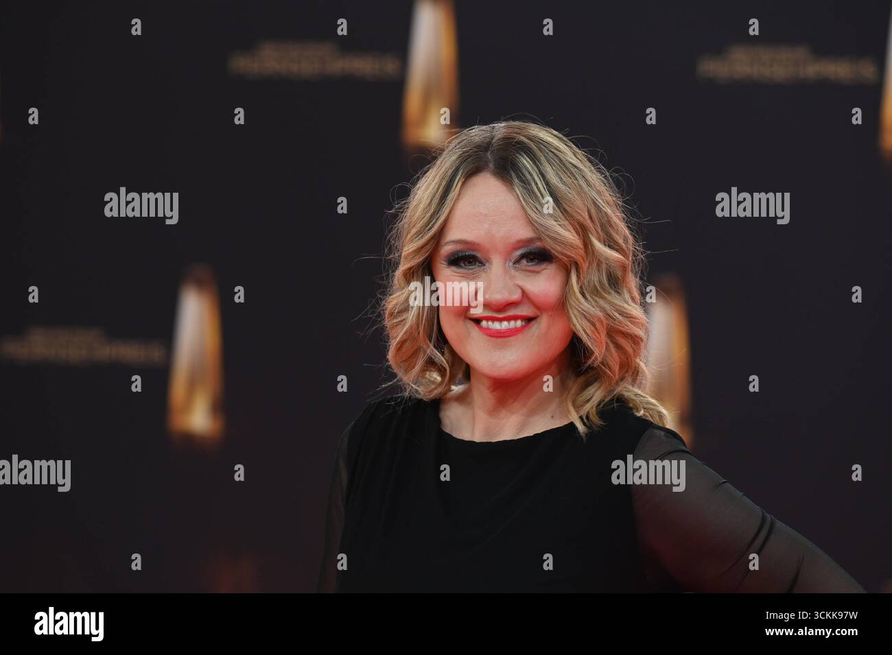 Komikerin Lisa Feller und kommt zur Gala und Verleihung des Deutschen ...