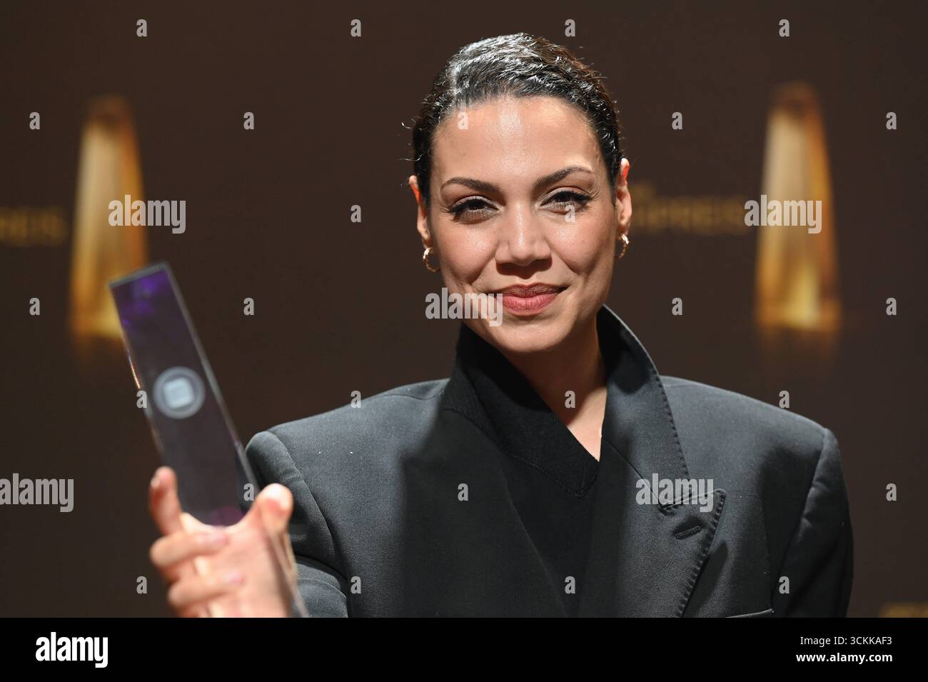 Schauspielerin Haley Louise Jones als Preisträger bei der Gala und ...