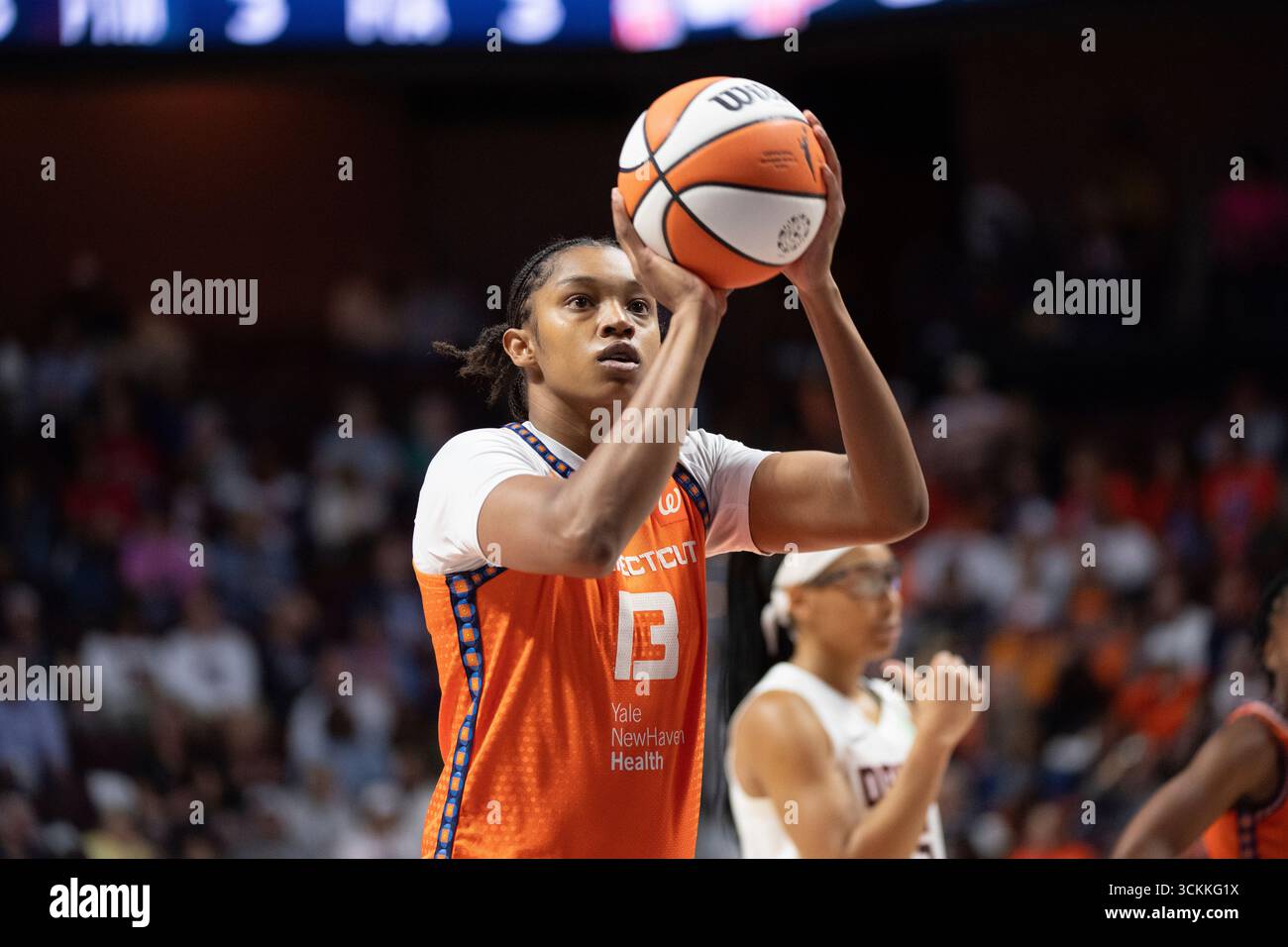 UNCASVILLE, CT - SEPTEMBER 10: Connecticut Sun center-forward Rayah ...