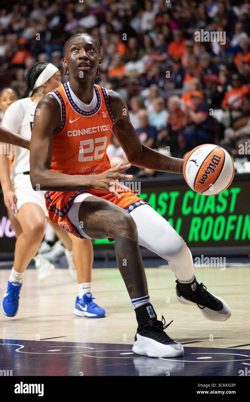 UNCASVILLE, CT - SEPTEMBER 10: Connecticut Sun guard Saniya Rivers (22 ...