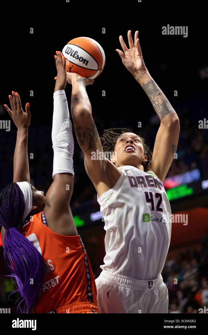 UNCASVILLE, CT - SEPTEMBER 10: Atlanta Dream center Brittney Griner (42 ...
