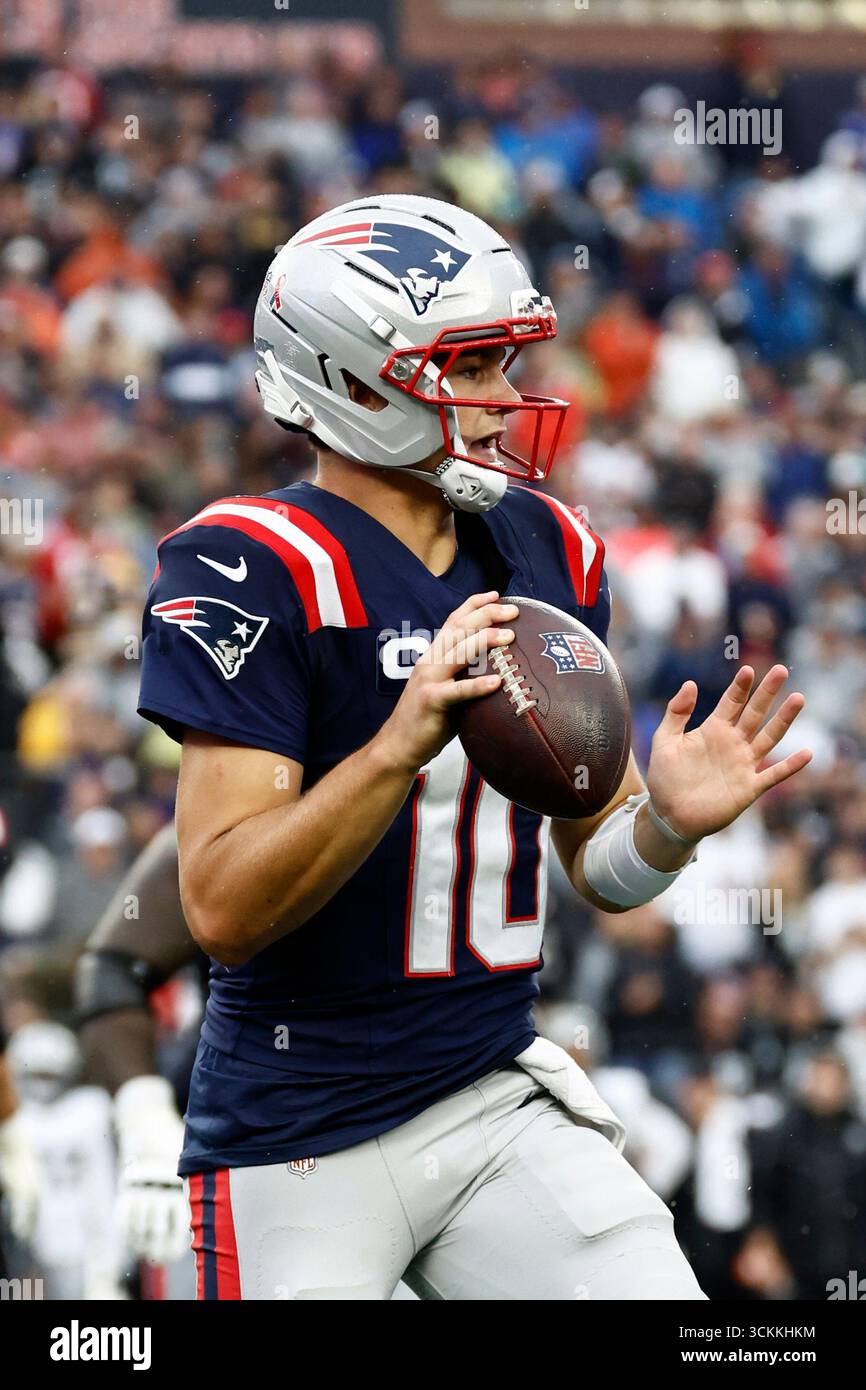 New England Patriots quarterback Drake Maye looks to pass against the ...