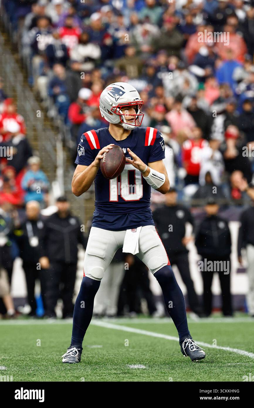 New England Patriots quarterback Drake Maye looks to pass against the ...