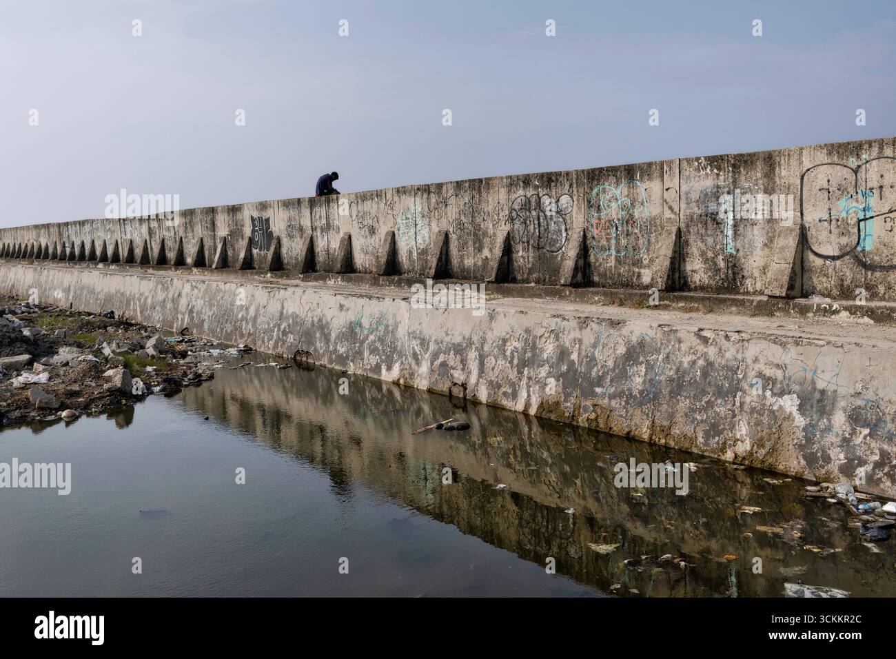Jakarta sea level hi-res stock photography and images - Alamy