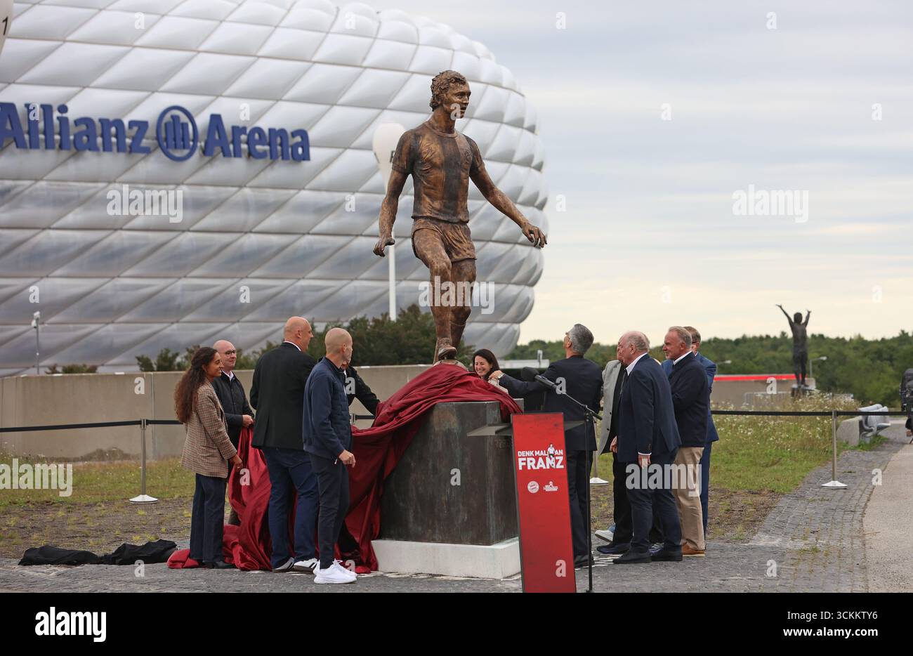 Fussball, Saison 2025/2026, FC Bayern München, Offizielle ...