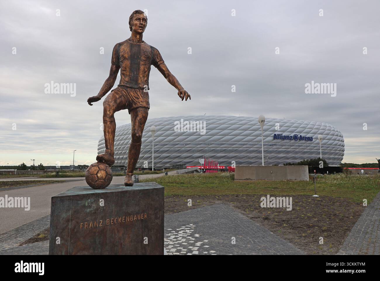 Fussball, Saison 2025/2026, FC Bayern München, Offizielle ...
