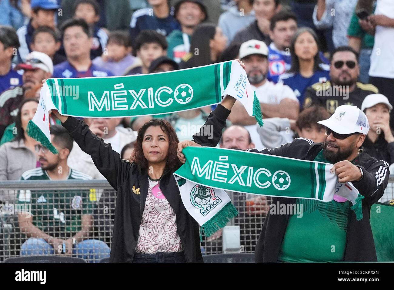 Mexico fans cheer before an international friendly soccer game between ...