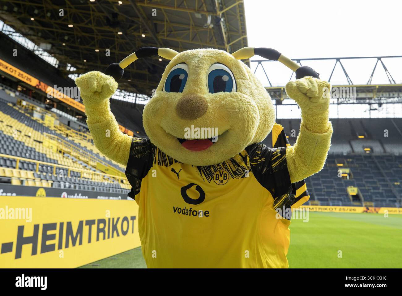DORTMUND - Borussia Dortmund Emma the bee during a friendly match ...