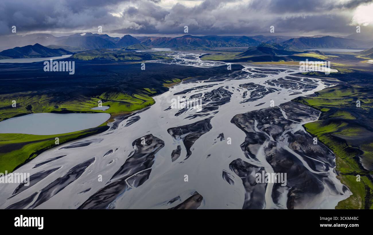 Braided rivers flow through hi-res stock photography and images - Alamy
