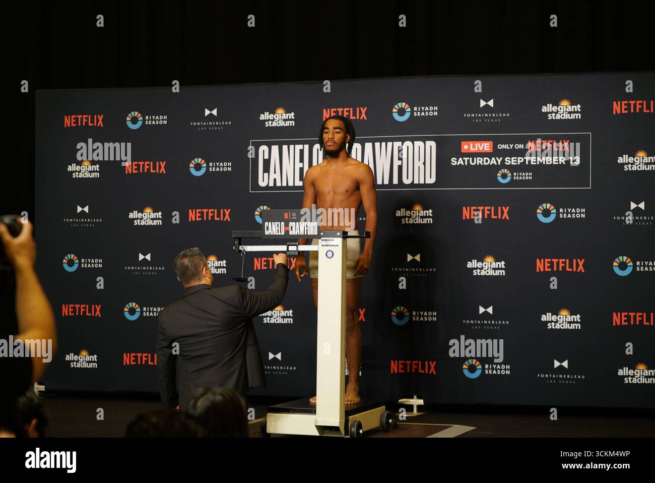 LAS VEGAS, NV - SEPTEMBER 12: Martin Caraballo poses on the scale ...