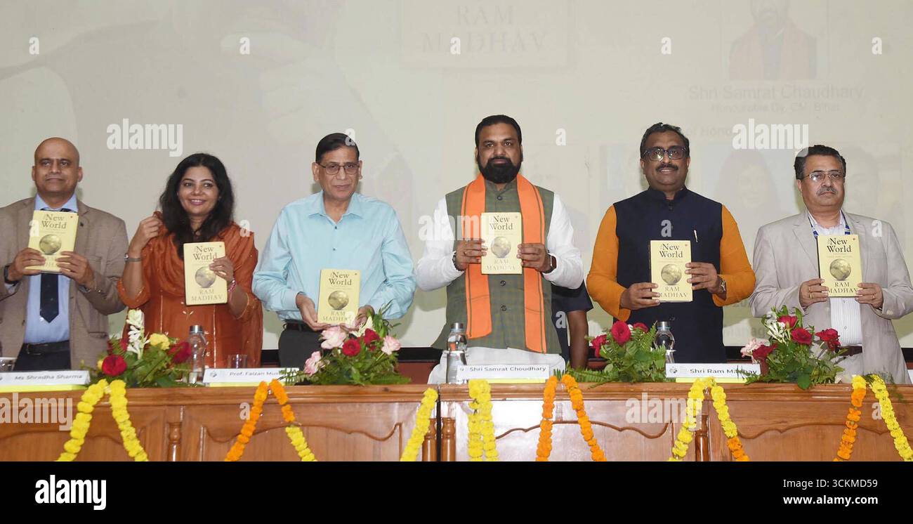 Rashtriya swayamsevak sangh book hi-res stock photography and images ...