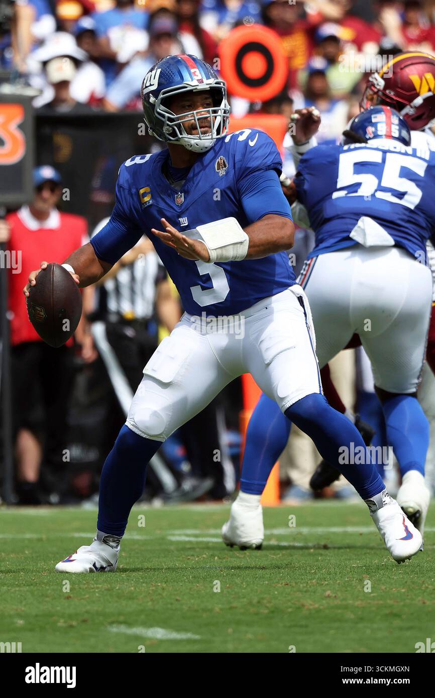 New York Giants quarterback Russell Wilson (3) throws the ball during ...