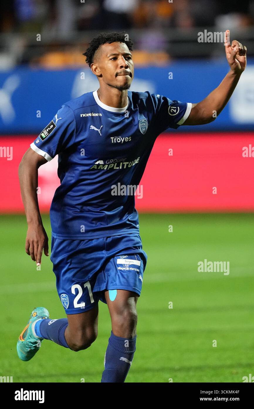 21 Tawfik BENTAYEB (estac) during the Ligue 2 BKT match between Troyes ...