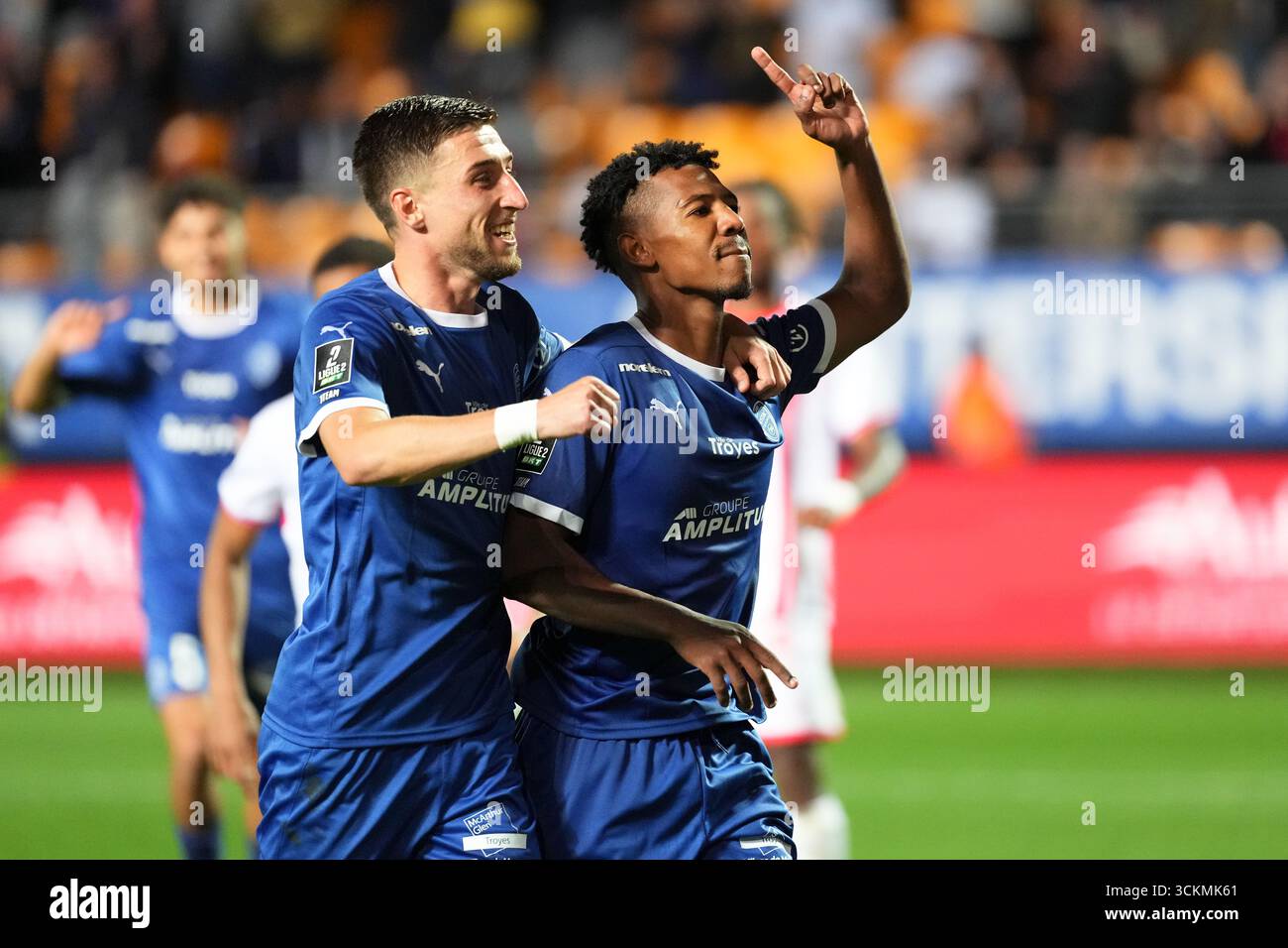 17 Antoine MILLE (estac) - 21 Tawfik BENTAYEB (estac) during the Ligue ...