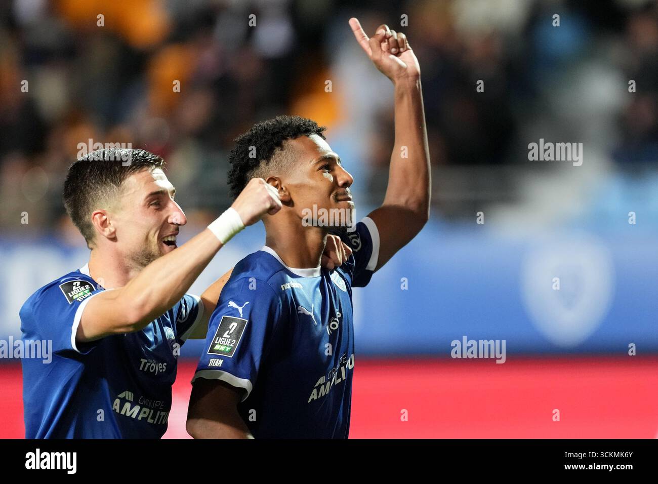 17 Antoine MILLE (estac) - 21 Tawfik BENTAYEB (estac) during the Ligue ...