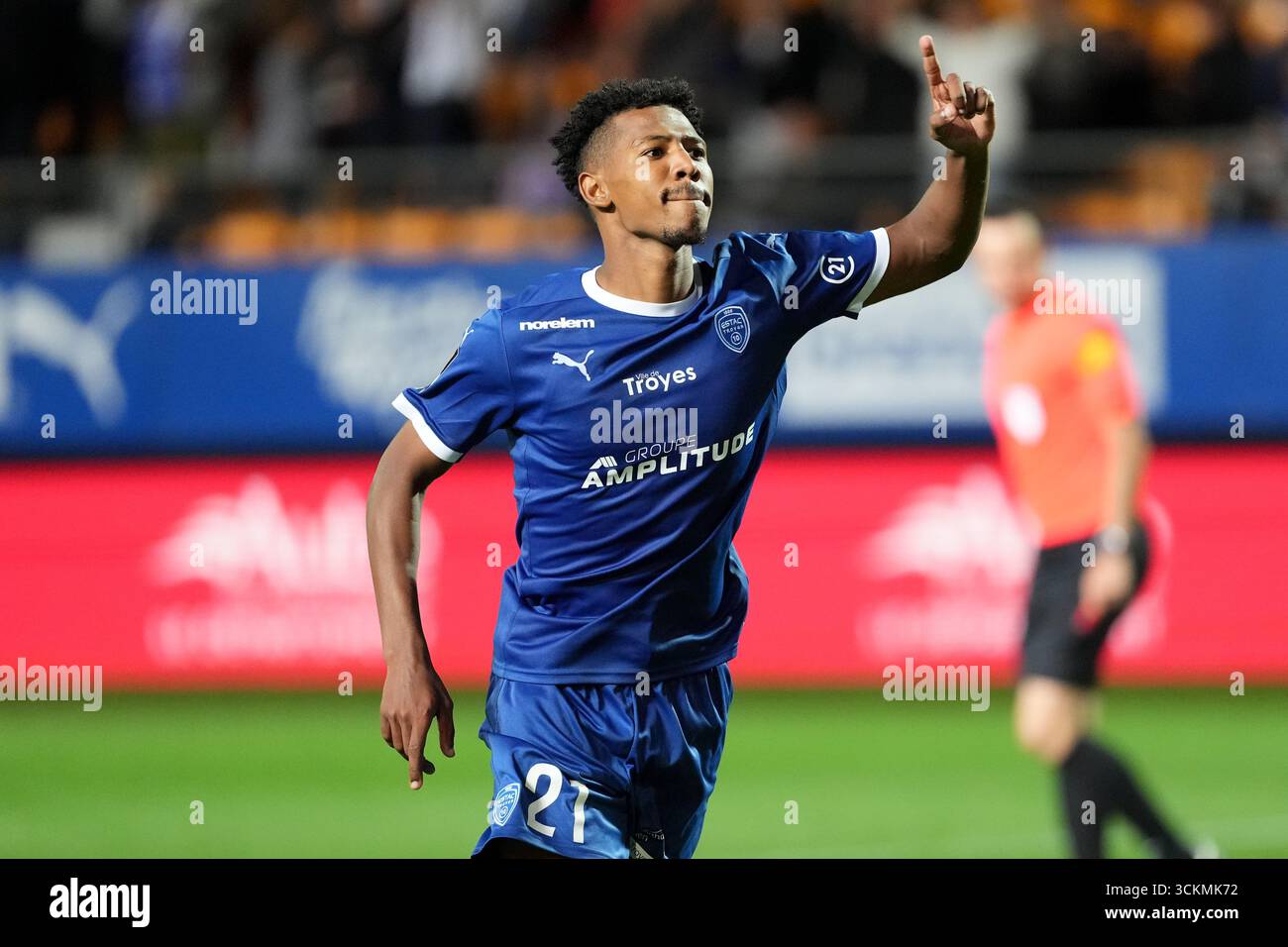 21 Tawfik BENTAYEB (estac) during the Ligue 2 BKT match between Troyes ...