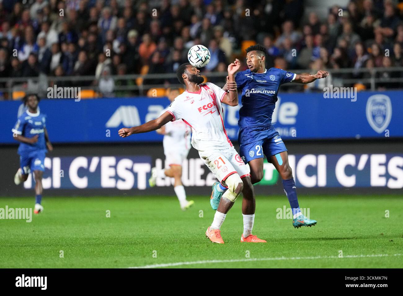 21 Tawfik BENTAYEB (estac) during the Ligue 2 BKT match between Troyes ...
