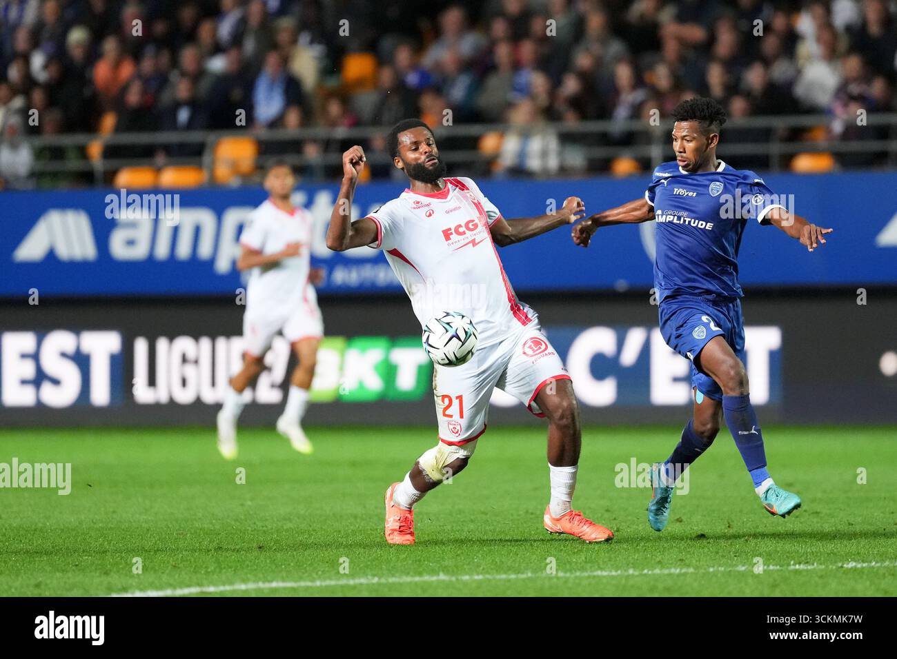 21 Elydjah MENDY (asnl) - 21 Tawfik BENTAYEB (estac) during the Ligue 2 ...