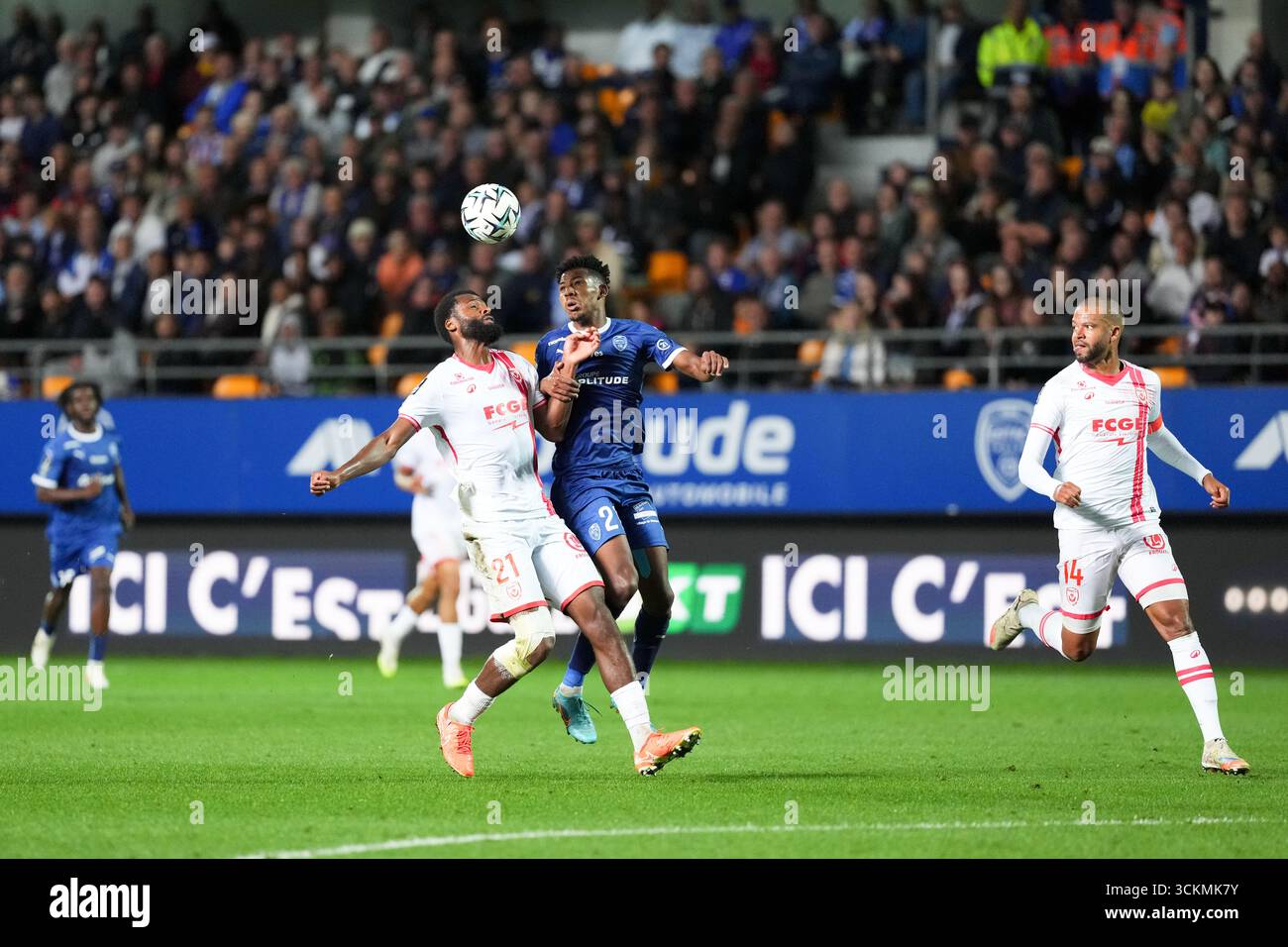 21 Elydjah MENDY (asnl) - 21 Tawfik BENTAYEB (estac) during the Ligue 2 ...
