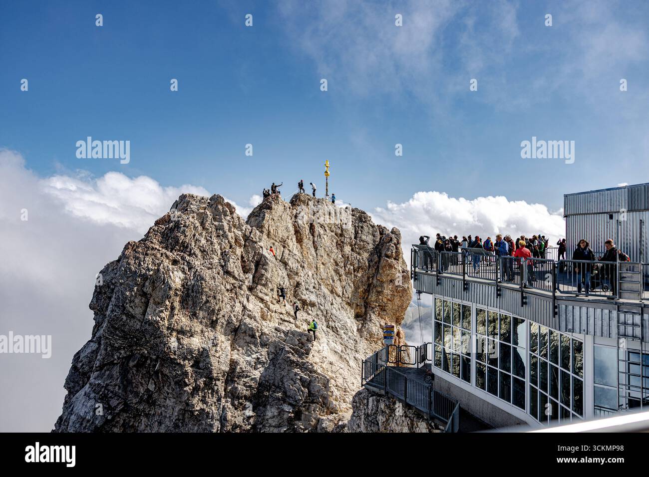 Zugspitze Eindrücke vom höchsten Berg Deutschlands Blick auf das ...
