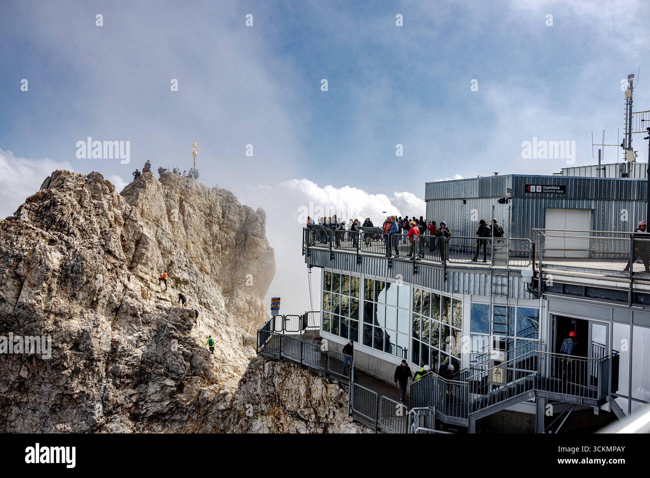 Zugspitze Eindrücke vom höchsten Berg Deutschlands Blick auf das ...