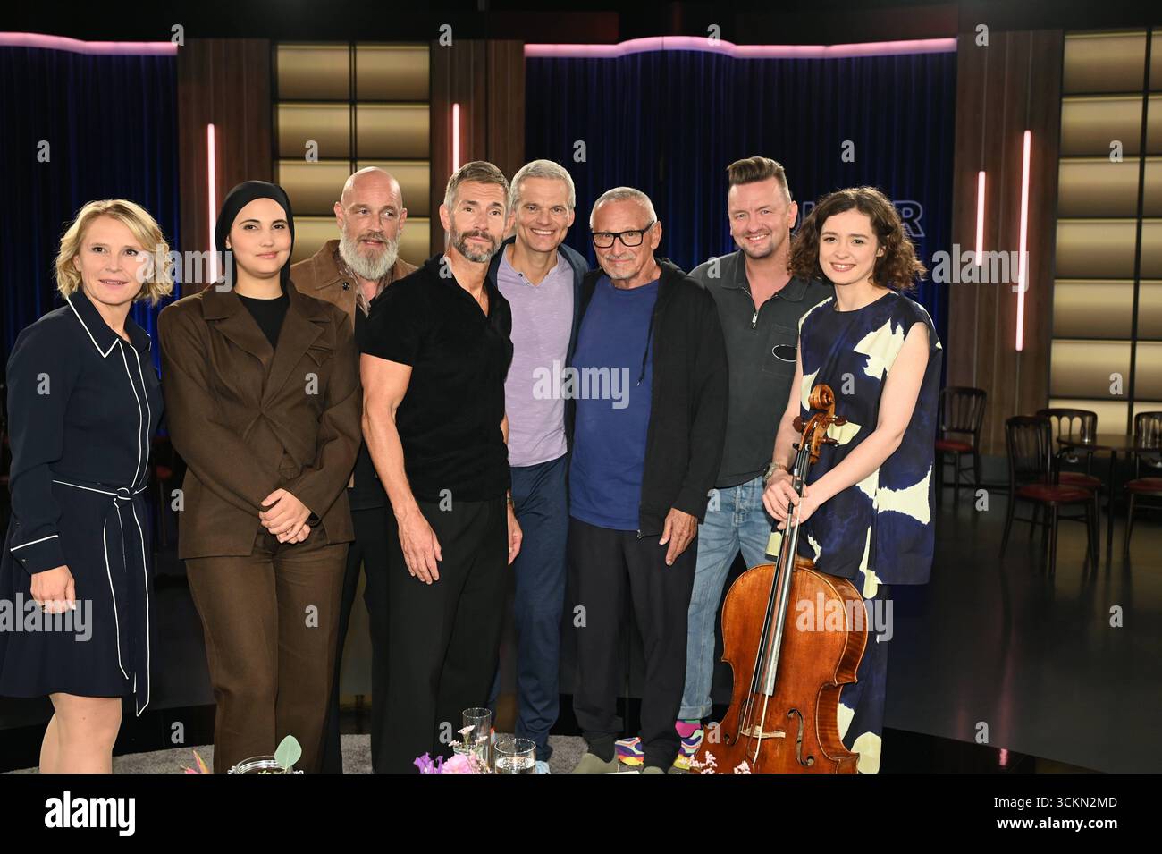 Moderatorin Susan Link, l-r, Comedienne Anissa Loucif, Comedian Torsten ...
