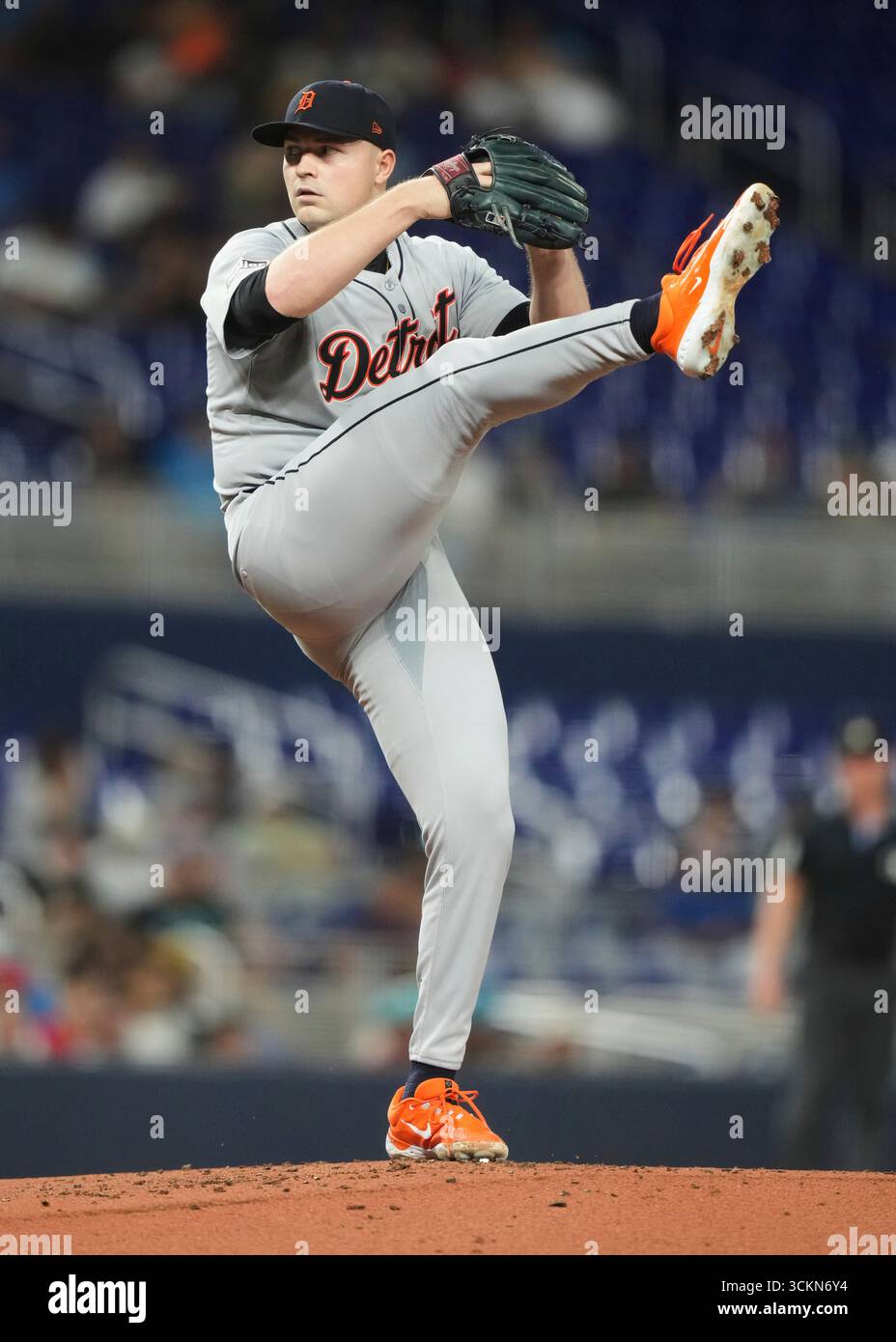 Detroit Tigers starting pitcher Tarik Skubal winds up to deliver a ...