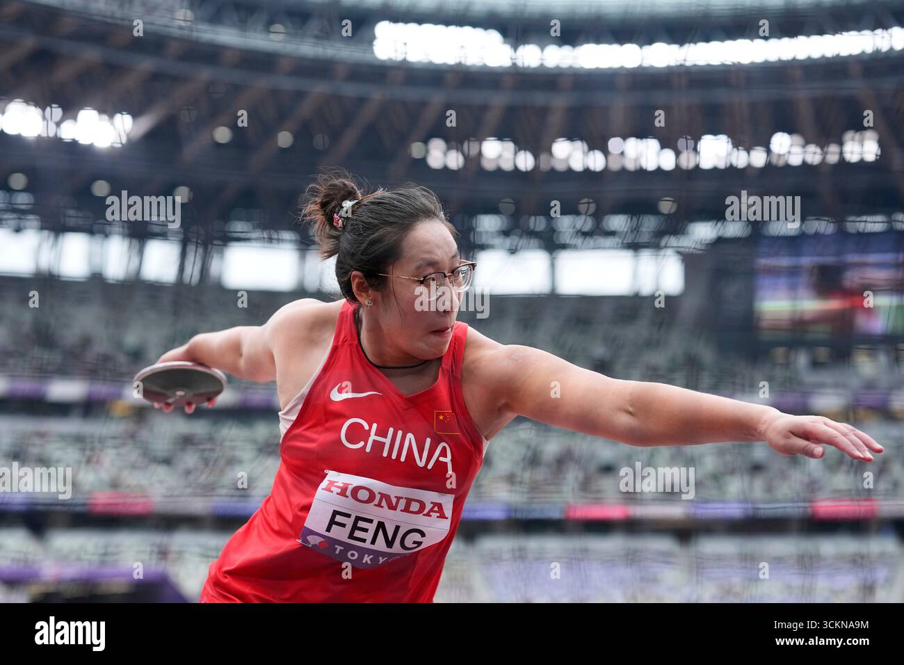 China's Feng Bin makes an attempt in the women's discus throw ...