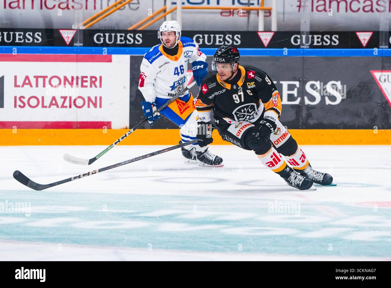 12/09/2025, Porza, Cornèr Arena, NL: HC Lugano - EV Zug, #97 Calvin ...