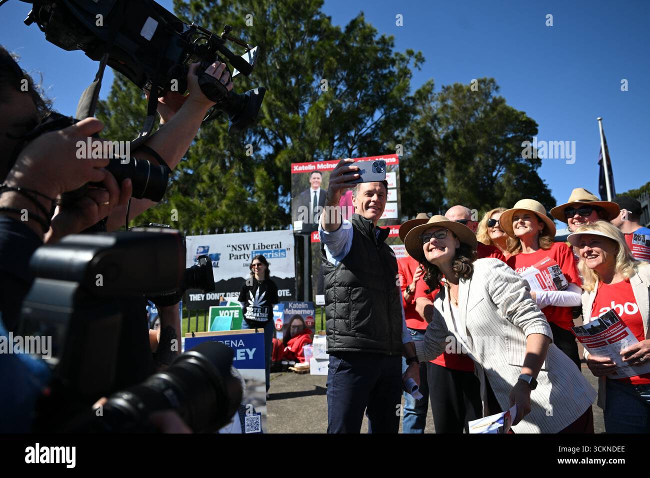 Premier of NSW Chris Minns and Labor Candidate for Kiama Katelin ...