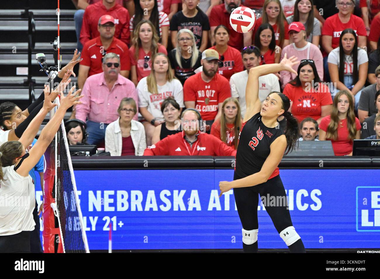 Utah Emrie Moea'i (2) spikes the ball during the third set of an NCAA ...