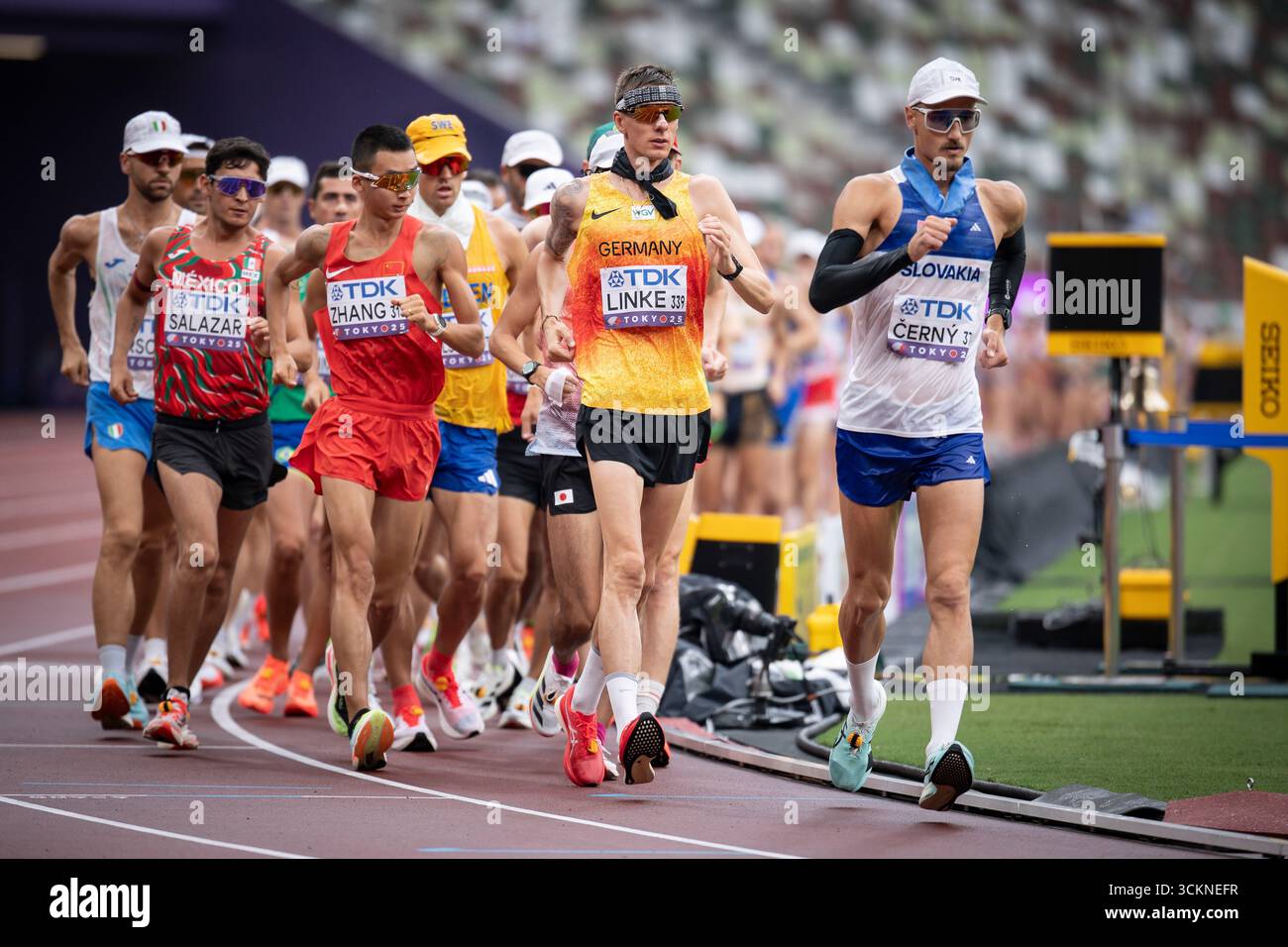 Christopher Linke (GER) beim 35km Gehen an Tag 1 der World Athletics ...