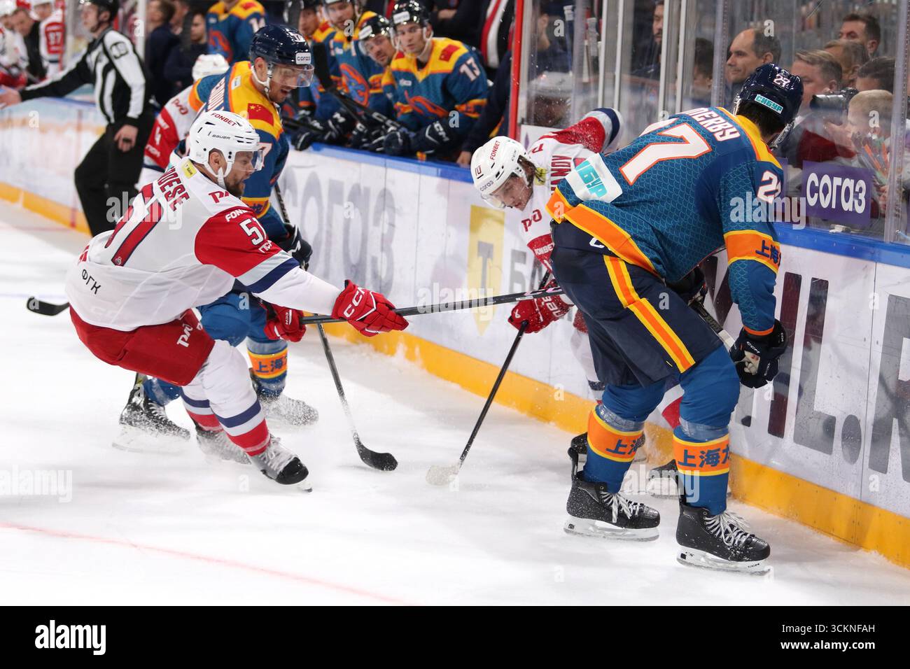 Byron Froese (51) Lokomotiv Hockey Club and Doyle Somerby (27) Shanghai ...