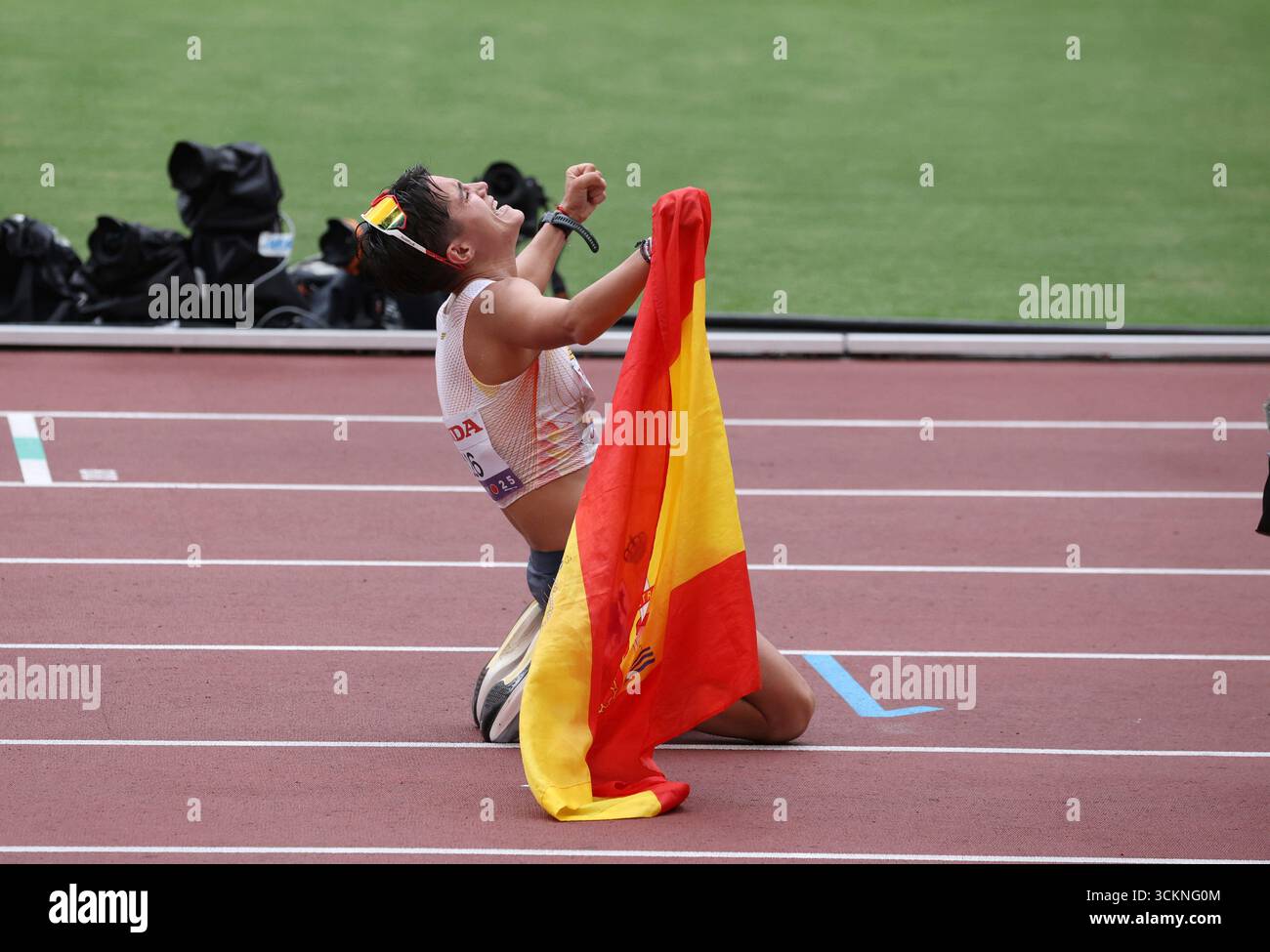 María PÉREZ of Spain reacts after winning the Women's 35 Kilometres ...