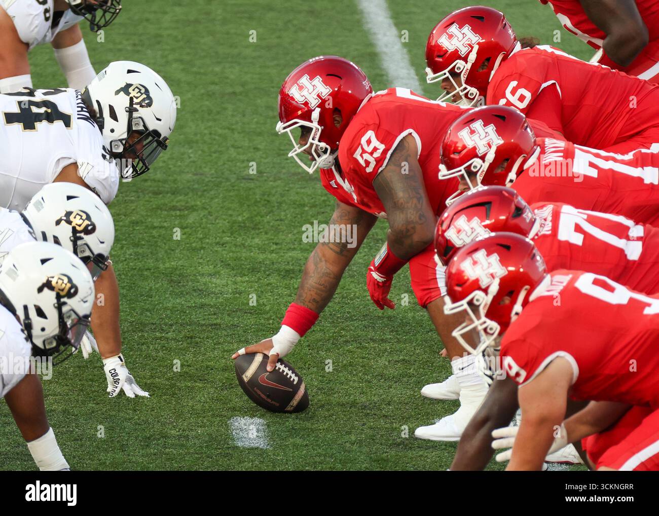 HOUSTON, TX - SEPTEMBER 12: Houston Cougars offensive lineman Demetrius ...