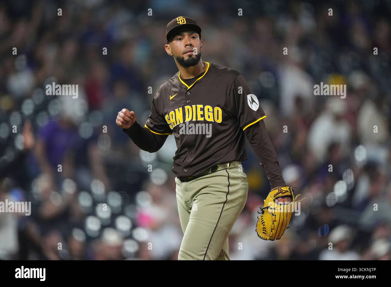 San Diego Padres pitcher Robert Suarez (75) in the ninth inning of a ...