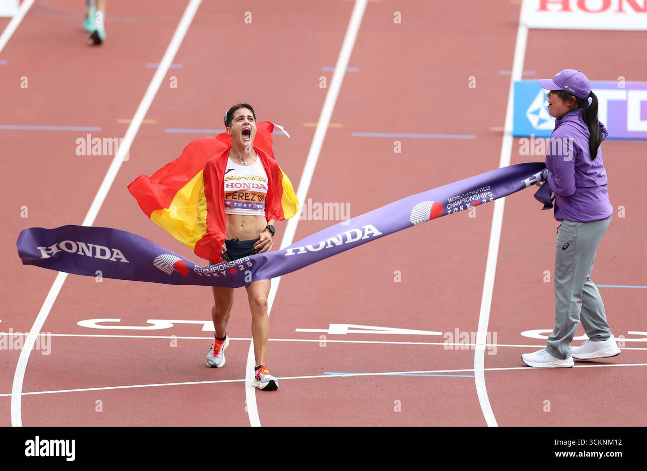 María PÉREZ of Spain reacts after winning the Women's 35 Kilometres ...