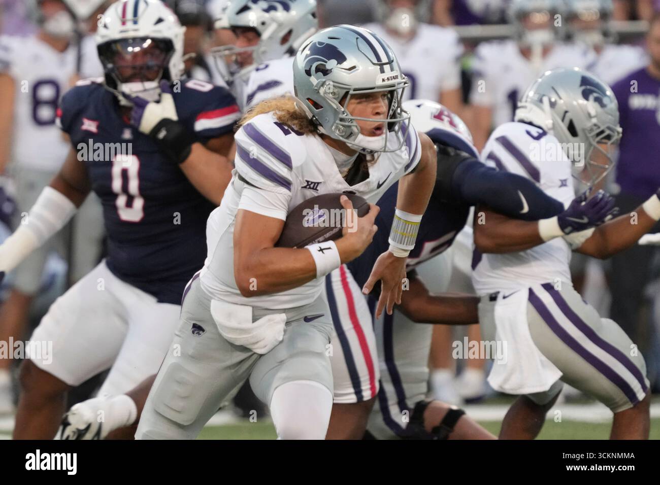 Kansas State quarterback Avery Johnson (2) runs the ball against ...