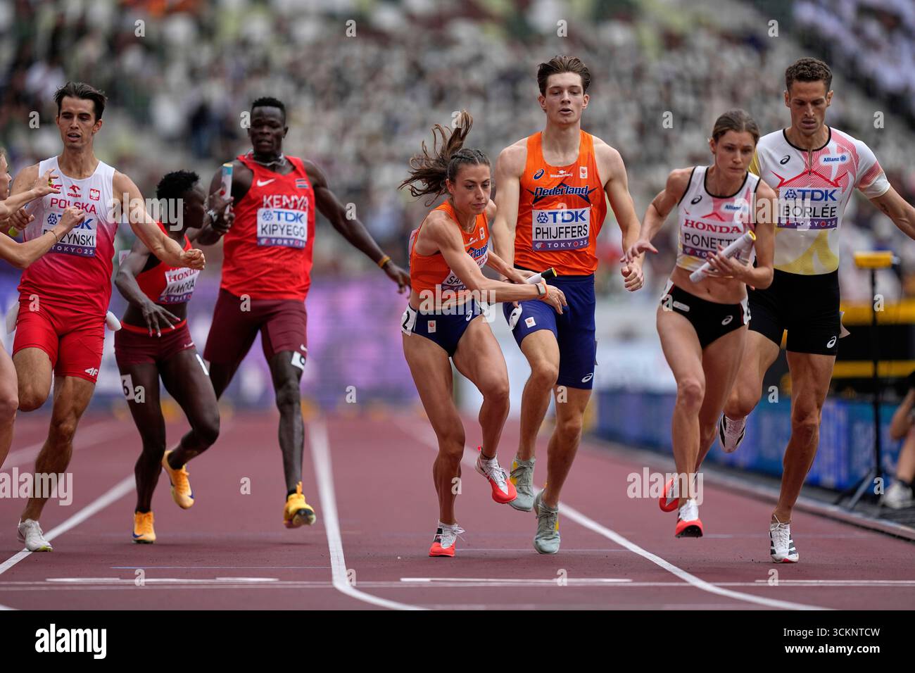 Teams from Poland, Kenya, Netherlands and Belgium compete in a mixed 4 ...