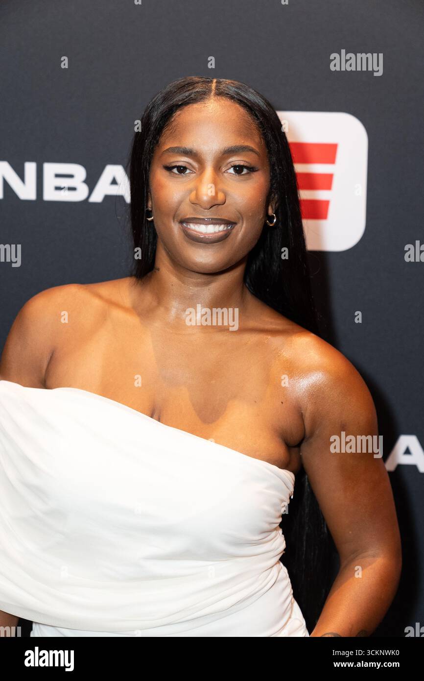 Te'a Cooper attends House of ESPN: Celebrating the Fashion Icons of the ...
