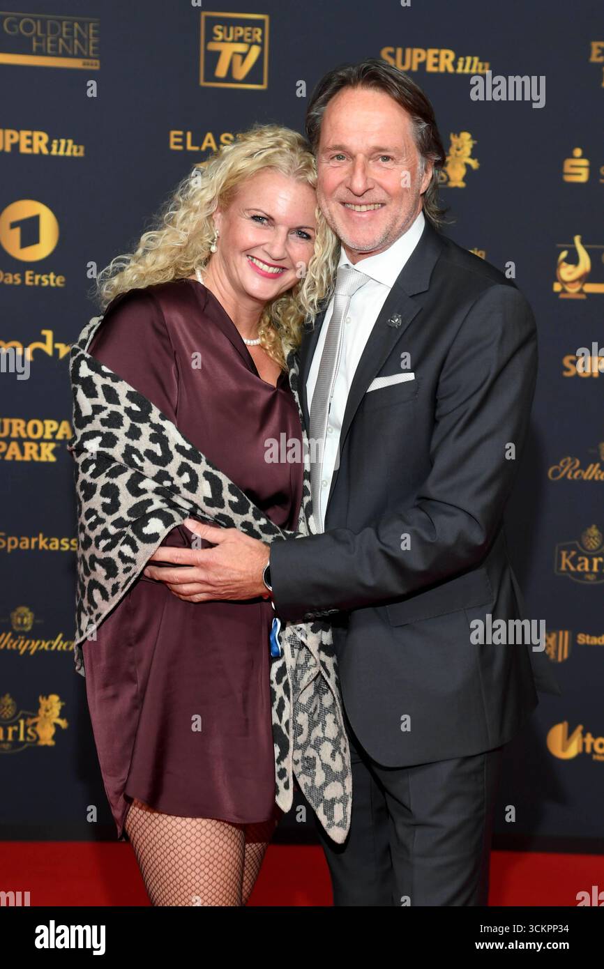 abb Ingo Dubinski mit Freundin Silke Fischer zu Gast auf dem roten ...
