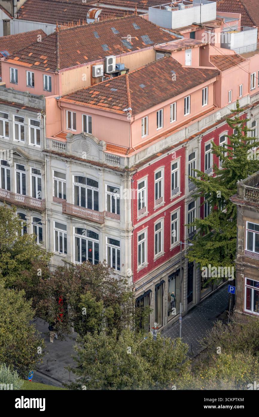 Buildings facades red rooftops hi-res stock photography and images - Alamy