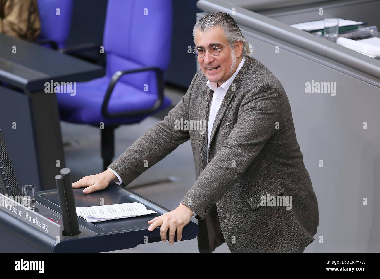 Berlin, Deutschland, 12.09.2025: Deutscher Bundestag: 22 ...