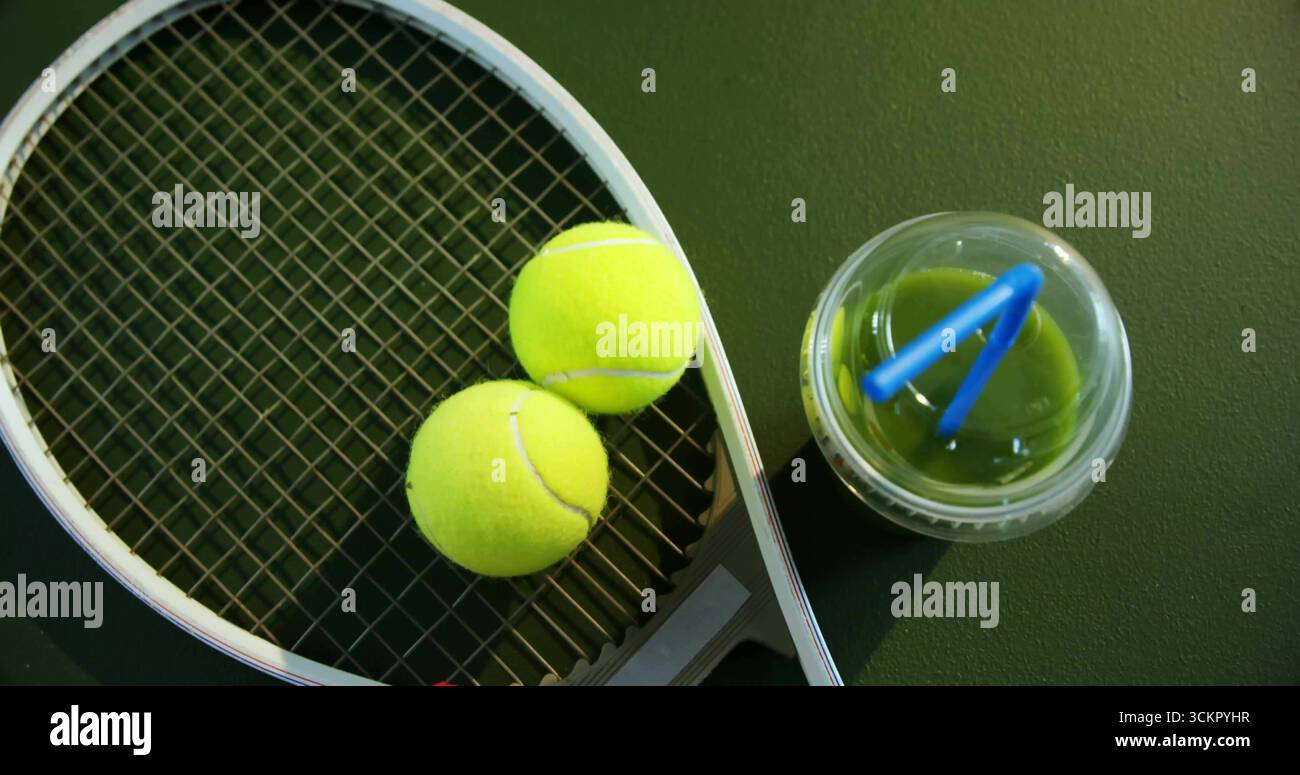 Displaying tennis racket balls hi-res stock photography and images - Alamy