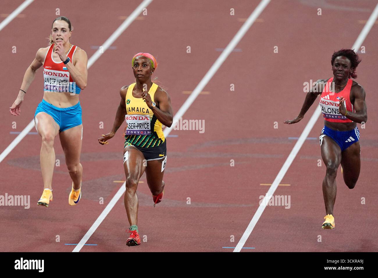 Jamaica's Shelly-Ann Fraser-Pryce, center, Luxembourg's Patrizia Van ...