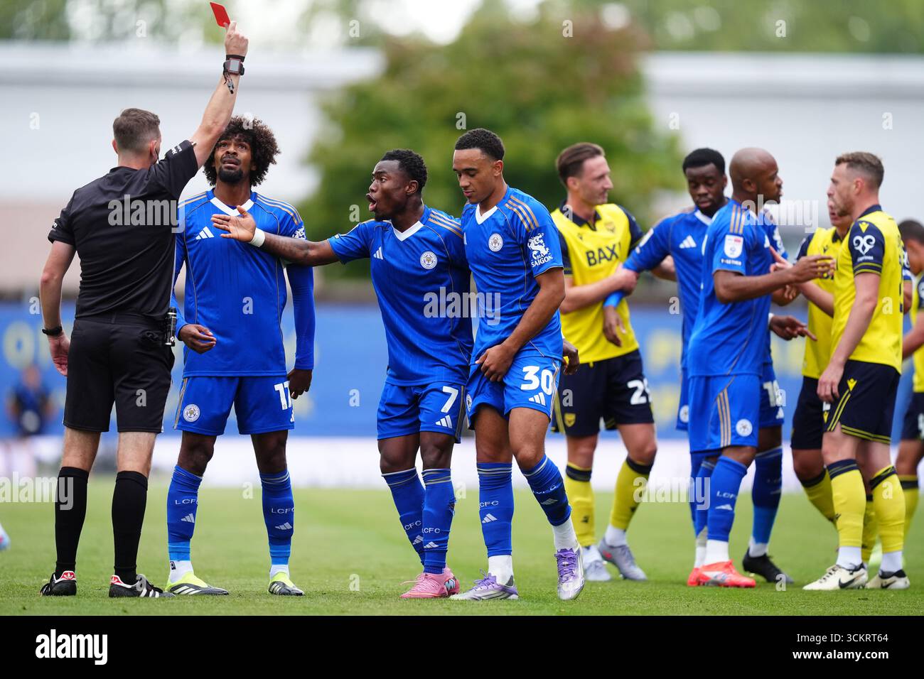 Leicester City's Aaron Ramsey (30) is shown a red card for a foul on ...