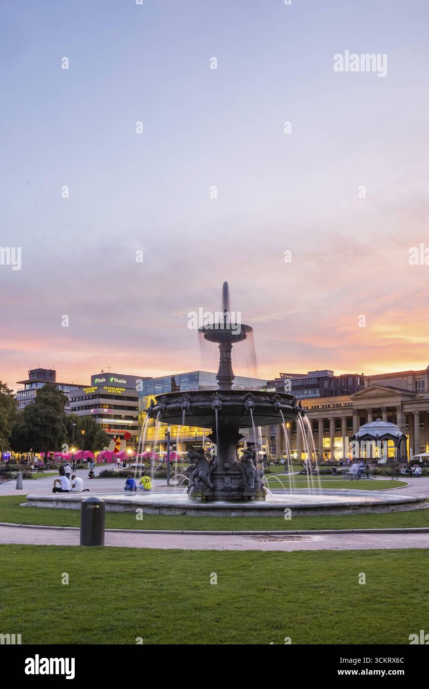 Evening atmosphere at Schlossplatz Stuttgart. View of Koenigstrasse ...