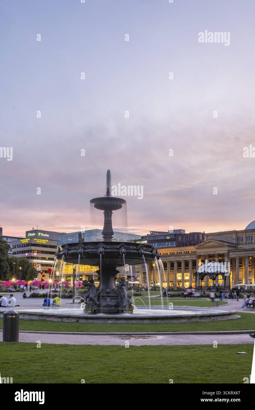 Evening atmosphere at Schlossplatz Stuttgart. View of Koenigstrasse ...