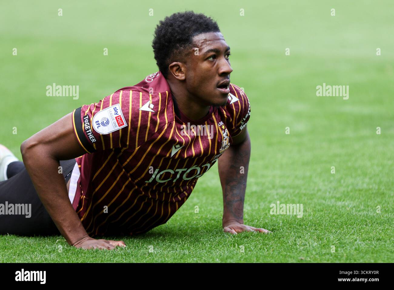Josh Neufville (7 Bradford City) during the EFL Sky Bet League One ...